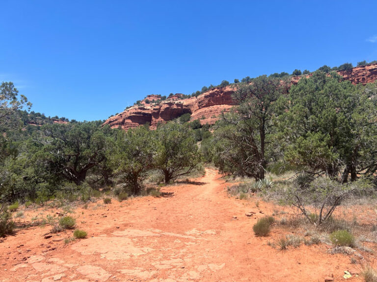 Easy hike to Sedona's Birthing Cave - WildPathsAZ